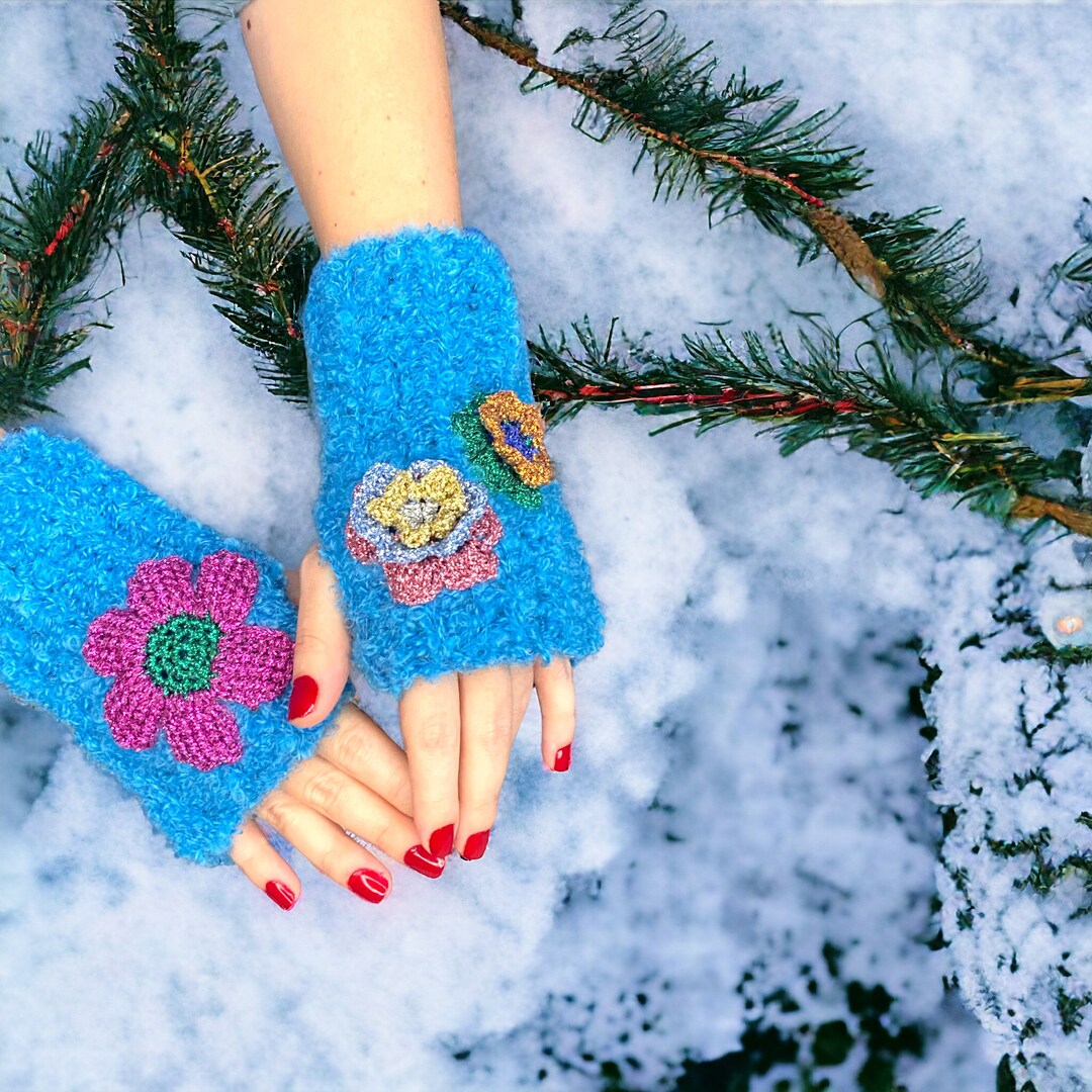 ALPACA WOOL MITTENS, Crochet Flower Mittens, Knitted Blue Mittens ...