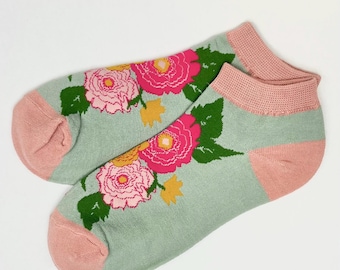 Pink Ghost and Coffin Socks - Etsy