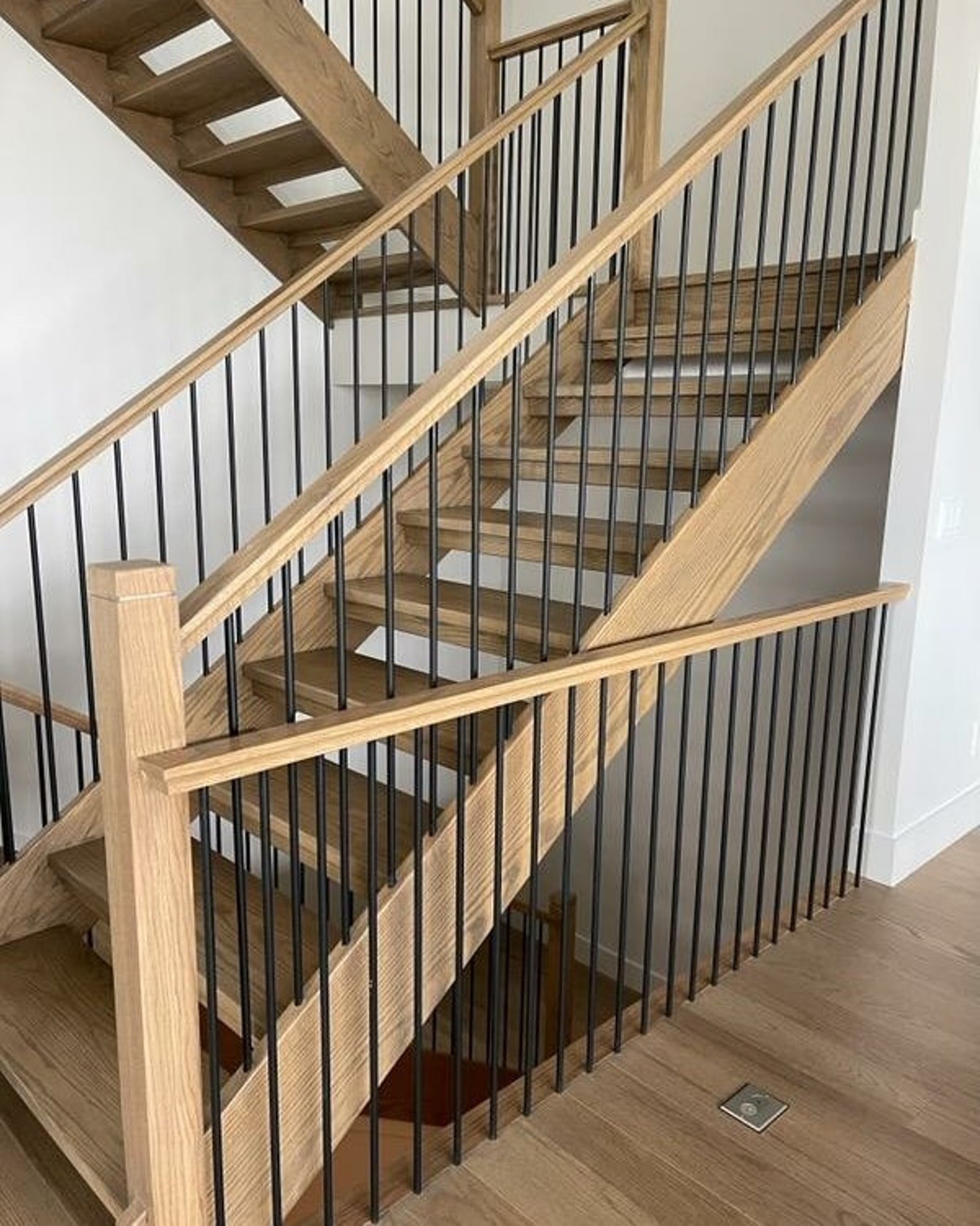 White Oak Stair Handrail Modern Style Hardwood 6084 Contemporary Style ...