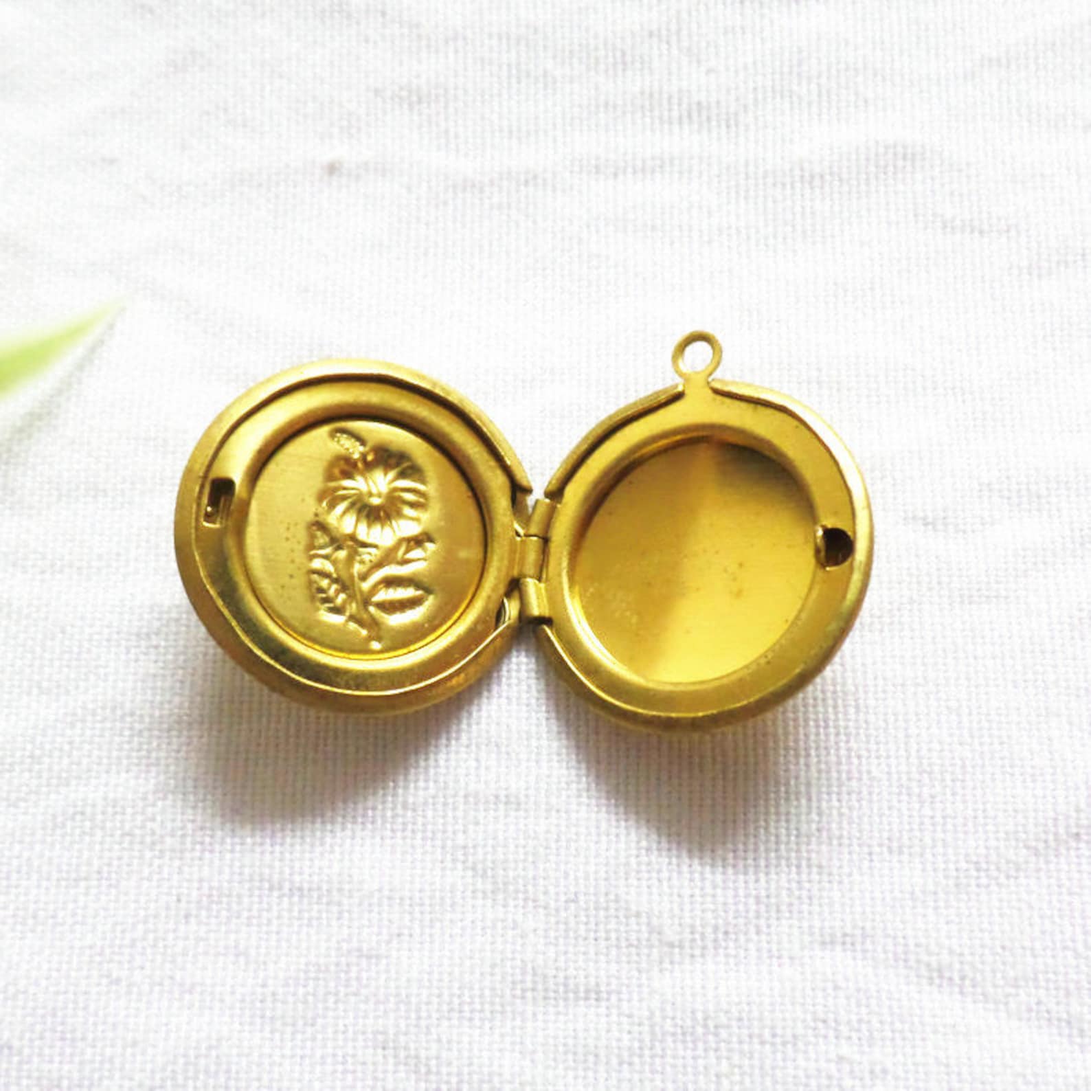 10pcs Brass True Color Locket 20MM Photo Locket Charm Pendant - Etsy