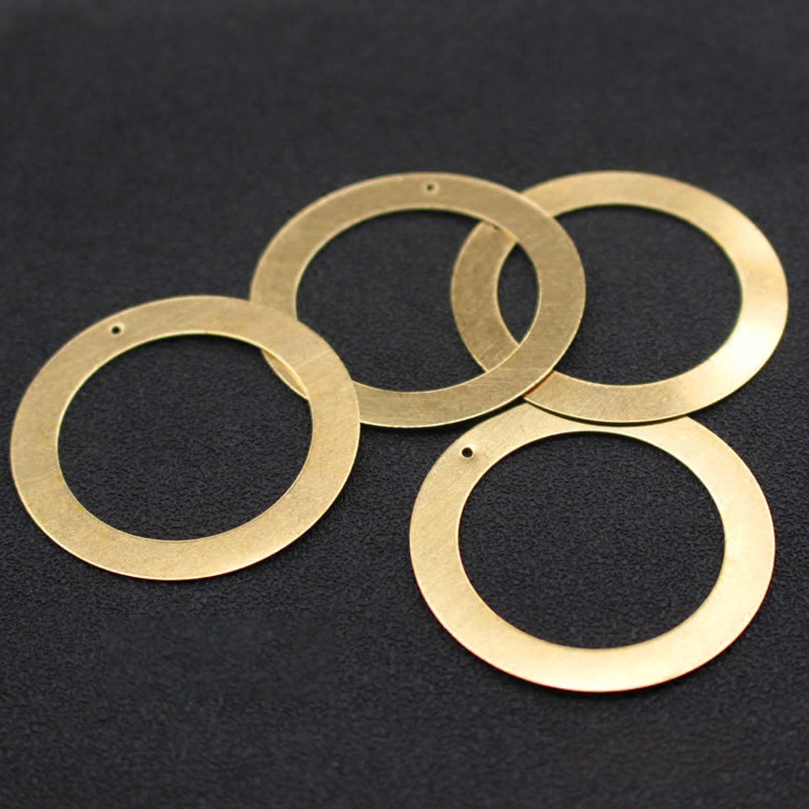 20pcs Raw Brass Round Circle Pendant Charms 38mm - Etsy Italia