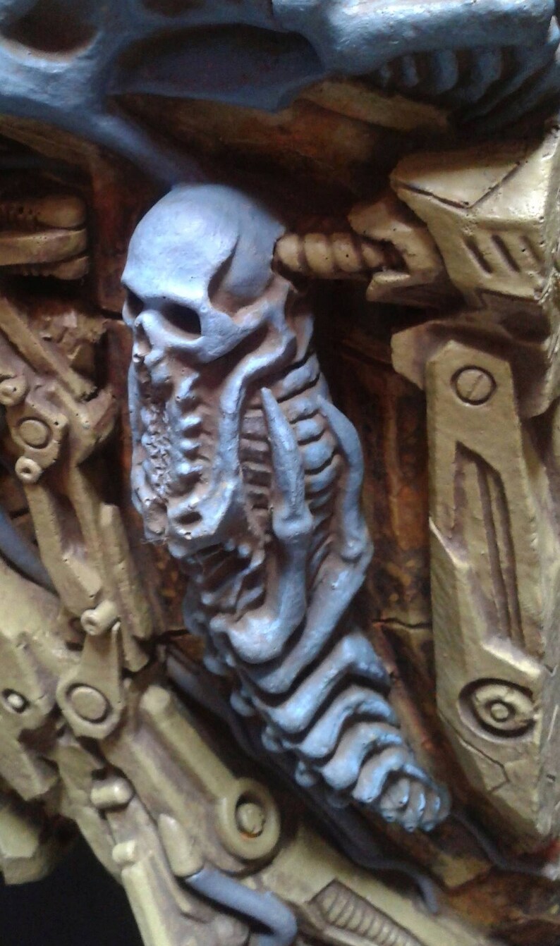 Gig Skull Biomechanical Giger Sculpture Hallowen Steampunk Industrial ...
