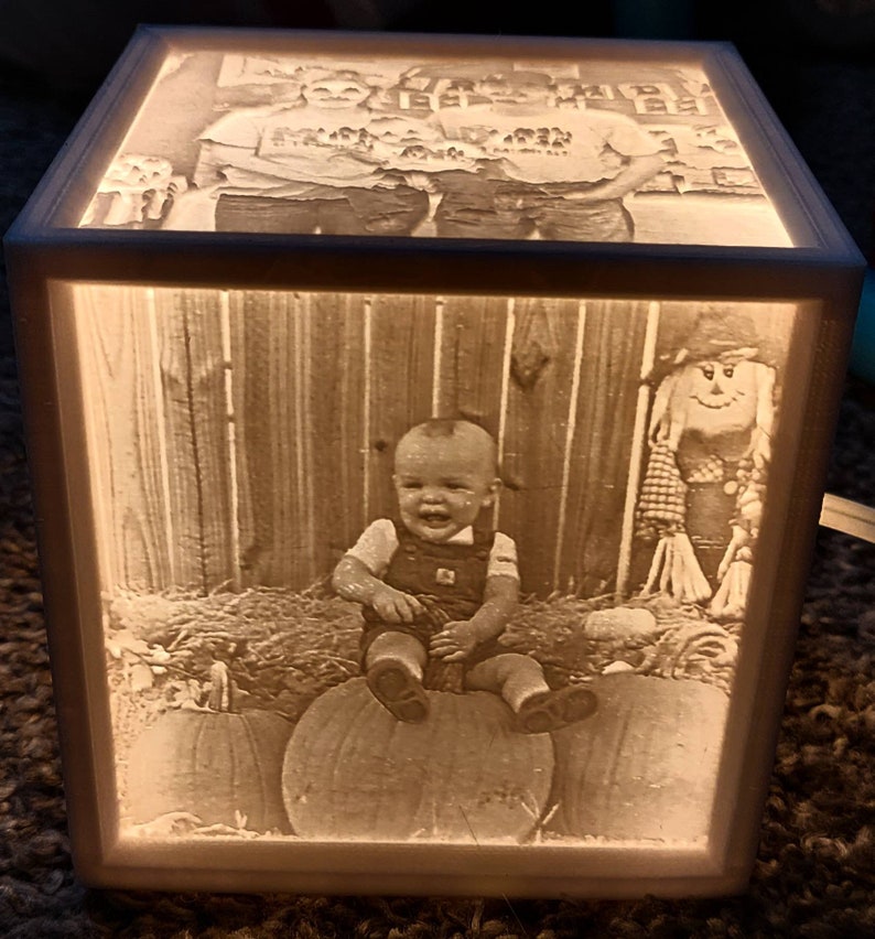 3D Printed Custom Lithophane Box With Light/socket - Etsy
