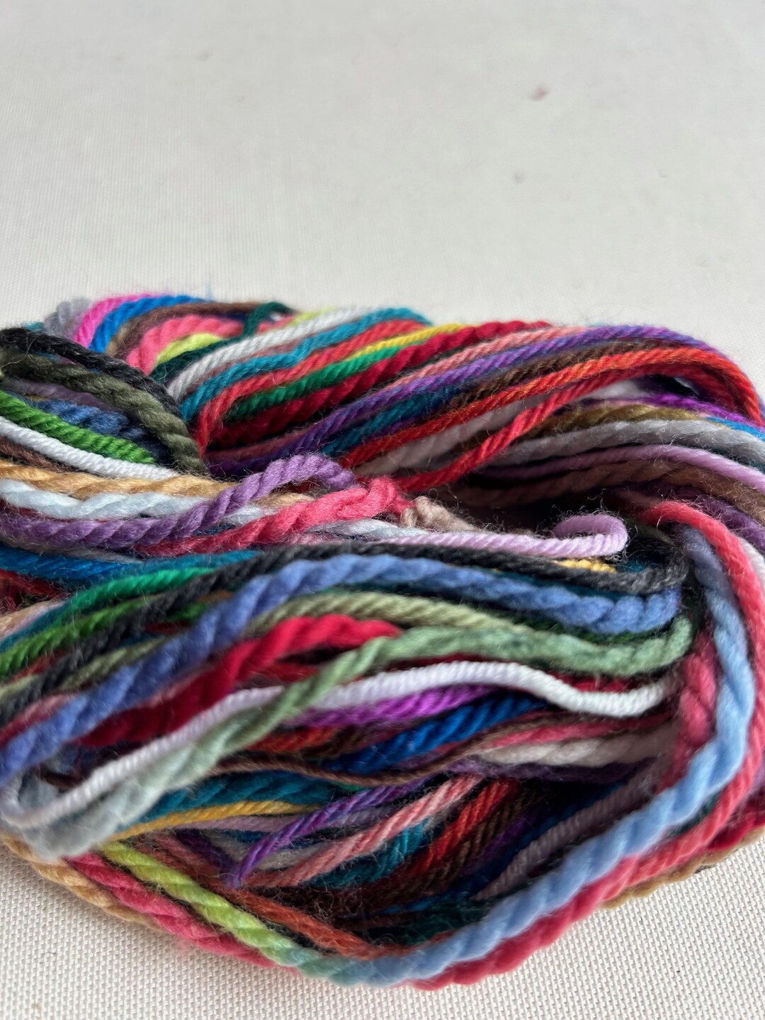 Multicolor Wool Yarn Sampler: 30 Yards Fiber Bundle - Etsy