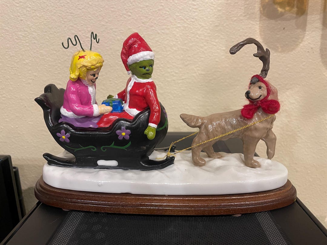 The Grinch, Cindy Lou Who, and Max Sleigh Ride Altered Figurine Fanart ...