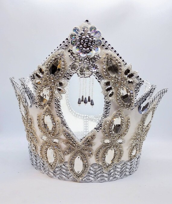 CROWN FOR OBATALA Art & Collectibles Fine Art Ceramics etna.com.pe