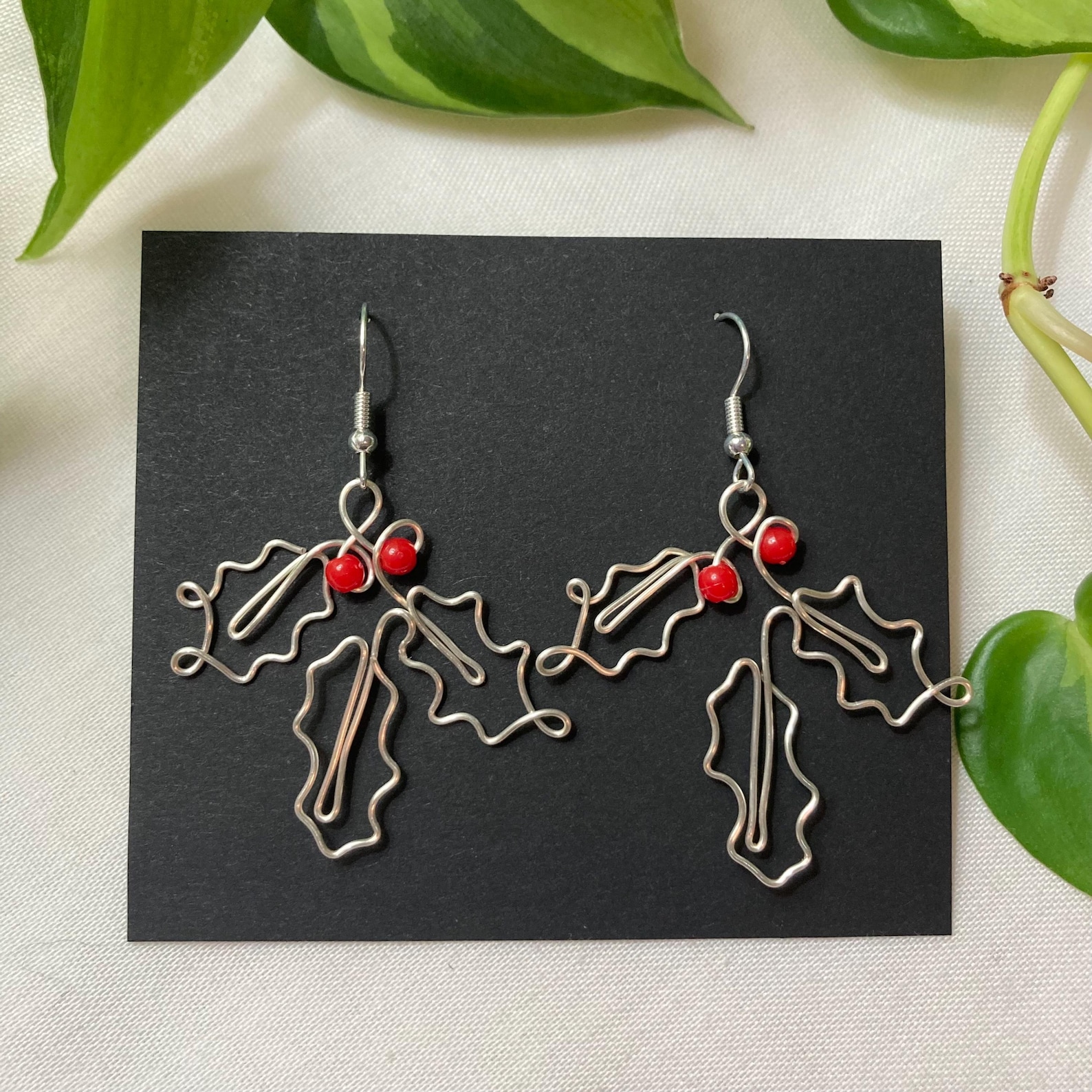 Wire Mistletoe Earrings - Etsy