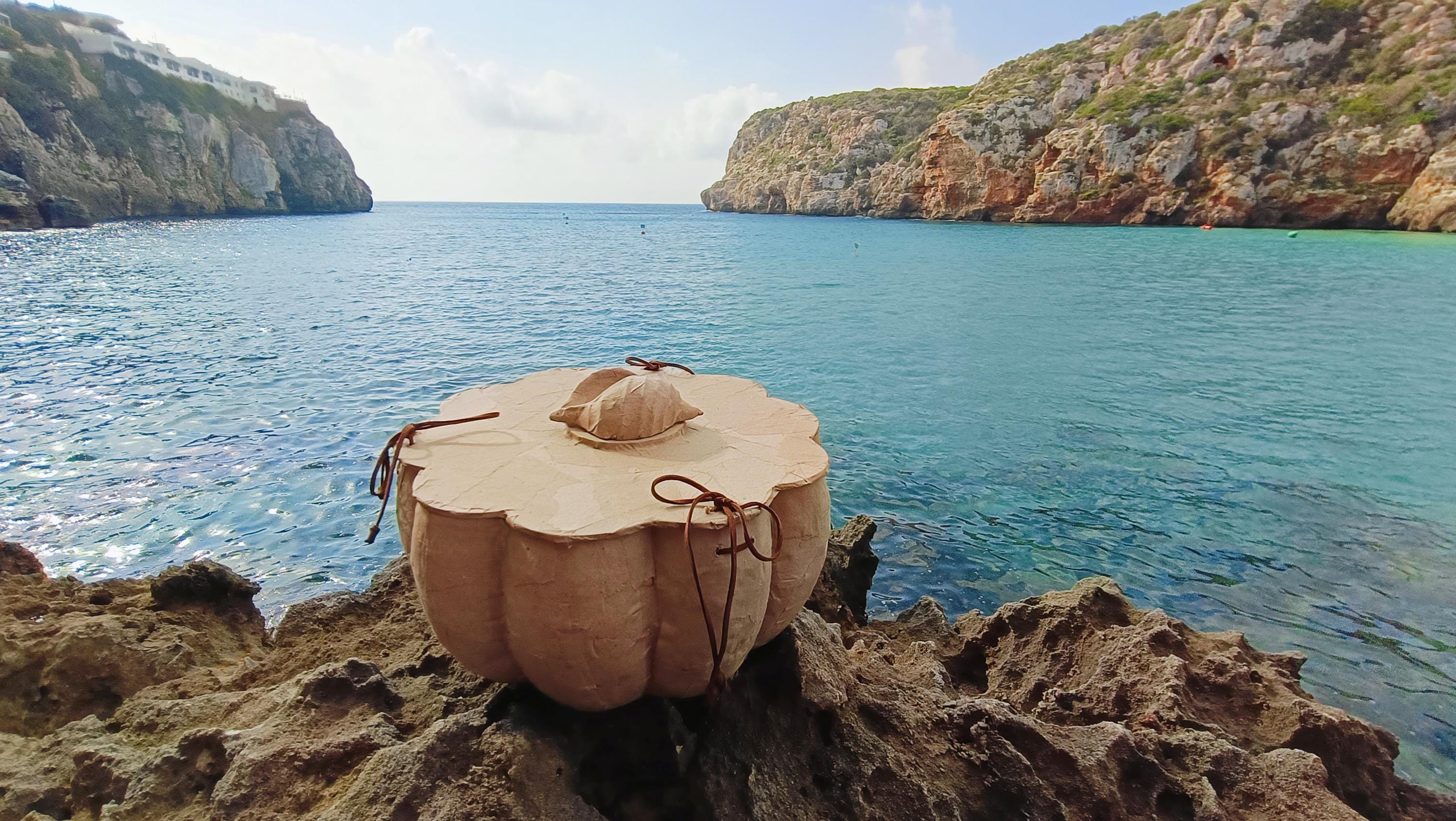 SOUL SEA Urn Biodegradable and Customizable for Burials in Water ...