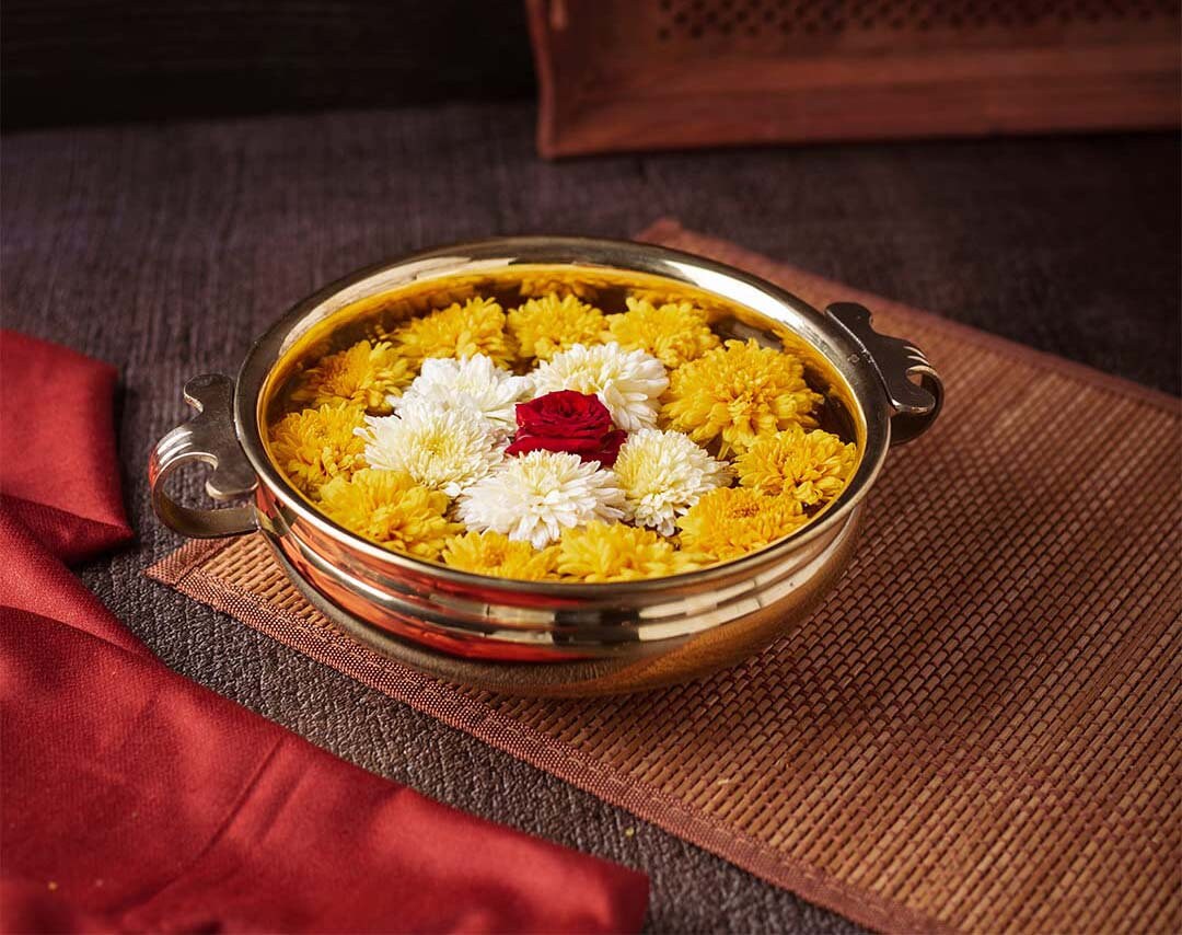 Brass Uruli/urli/bowl for Cooking/serving/decoration 20 Cms Bronze ...