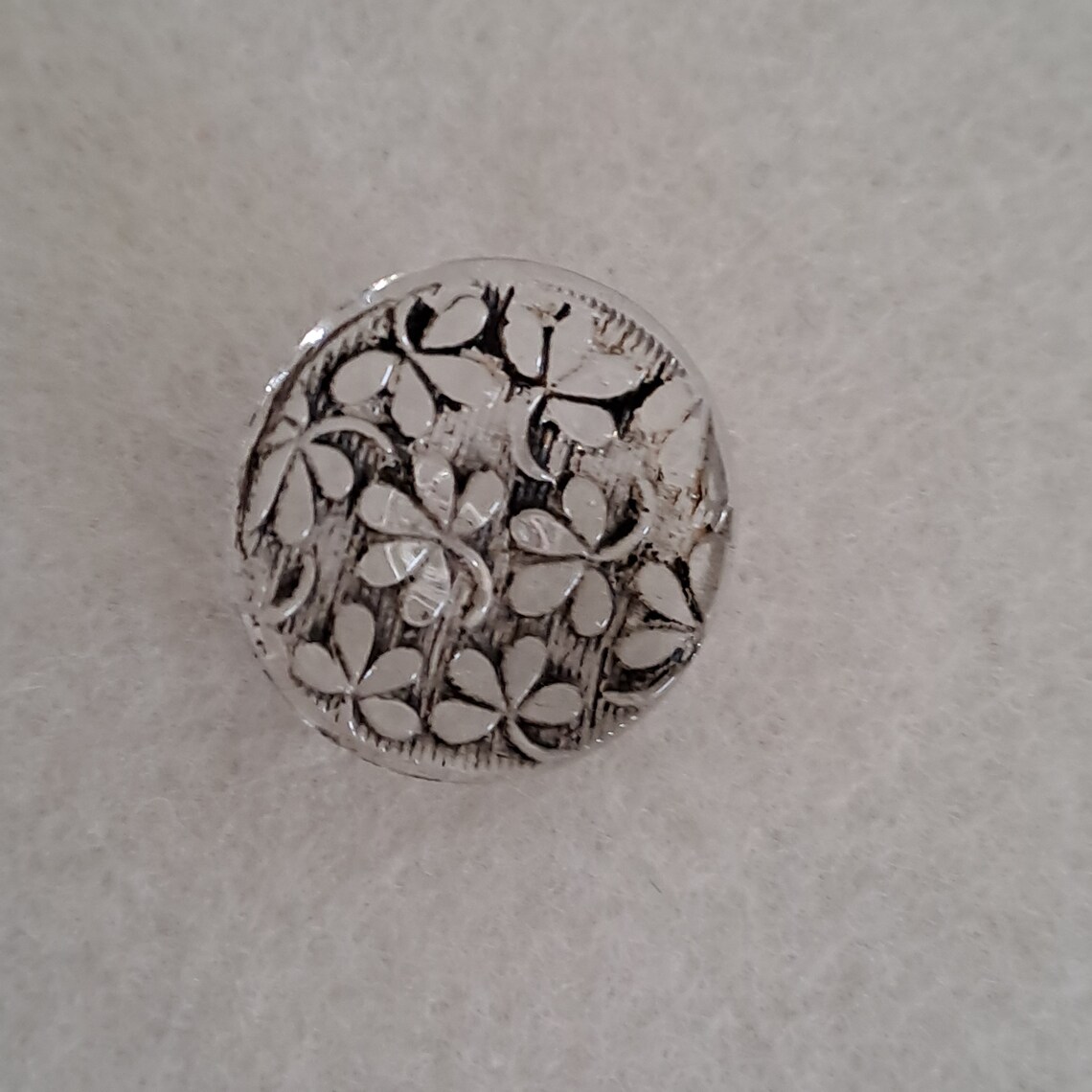 5 Vintage Clear Glass Buttons. 3 With Self Shanks in Different Sizes ...