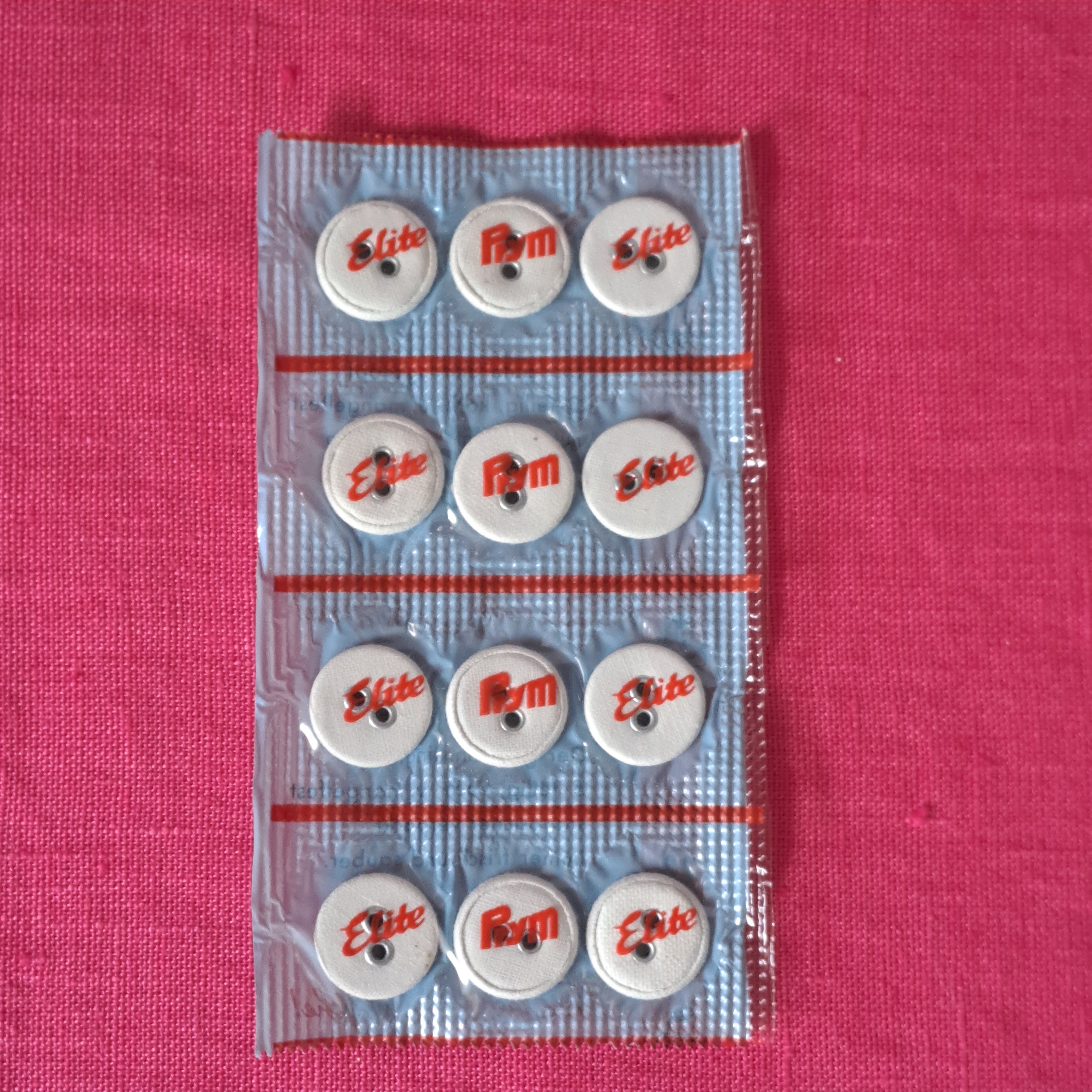 Button Box With 9 Old Linen Button Cards. All in Cellophane. 12 Buttons ...