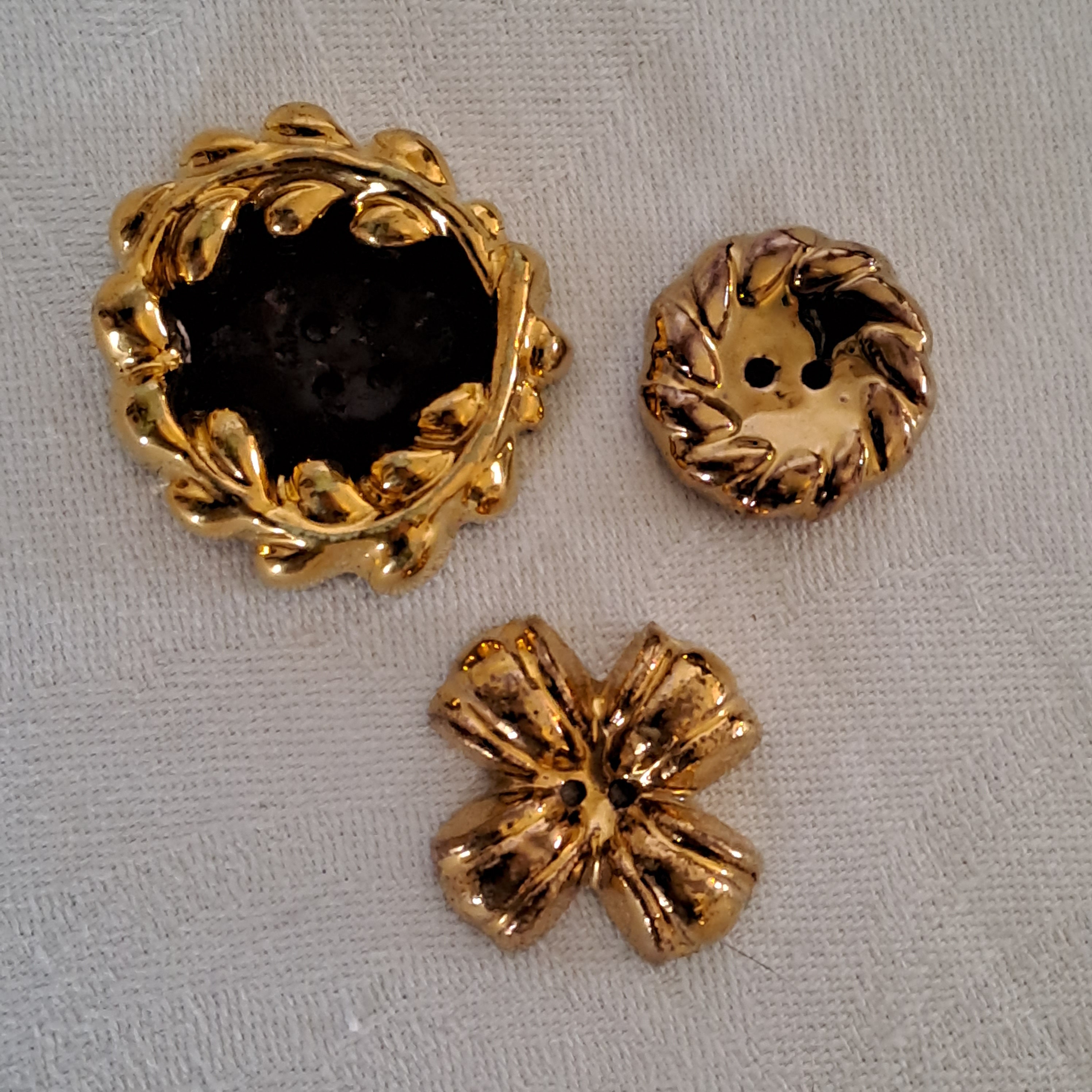 3 Ceramic Buttons. Stoneware Glazed With Real Gold. Painted in Brown ...