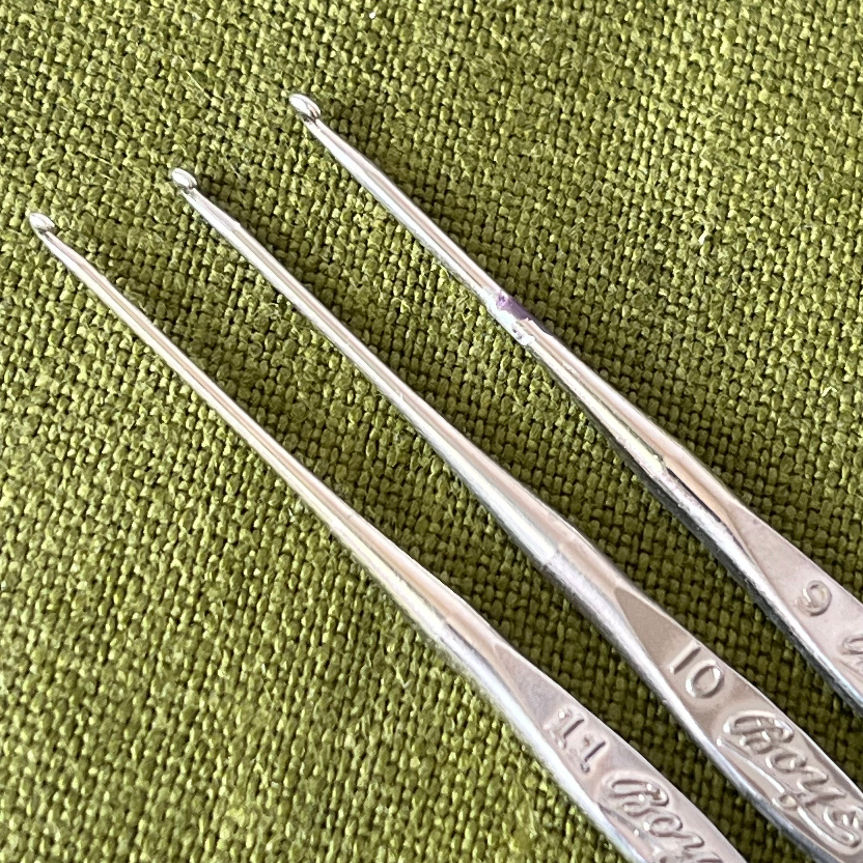 10 Boye Crochet Hooks From USA. Set With Different Sizes. Thread ...