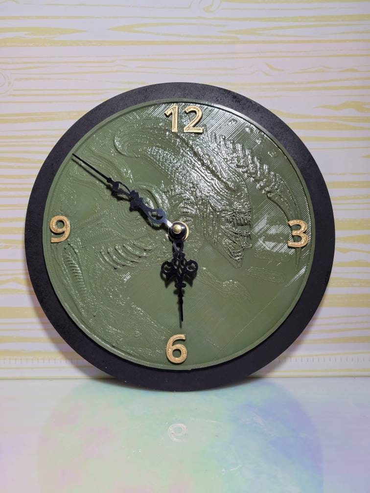 Aliens Clock - Etsy