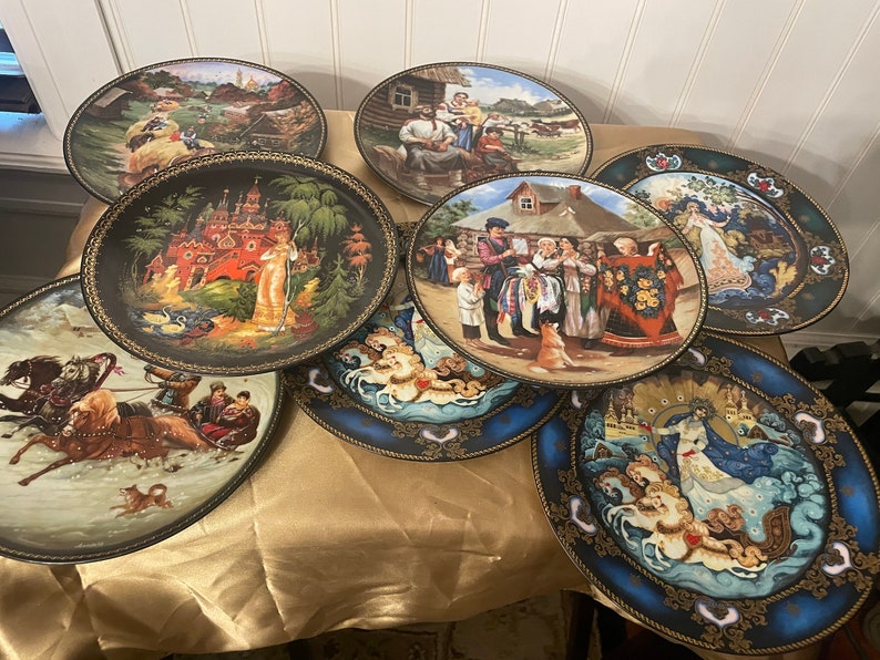 8 Collectors Plates - Etsy