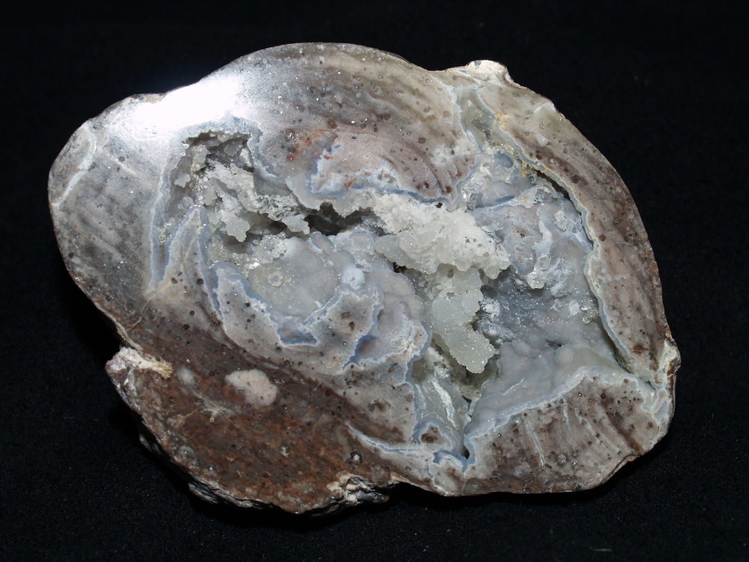 Fluorescent Dugway Geode Half Slice - Etsy