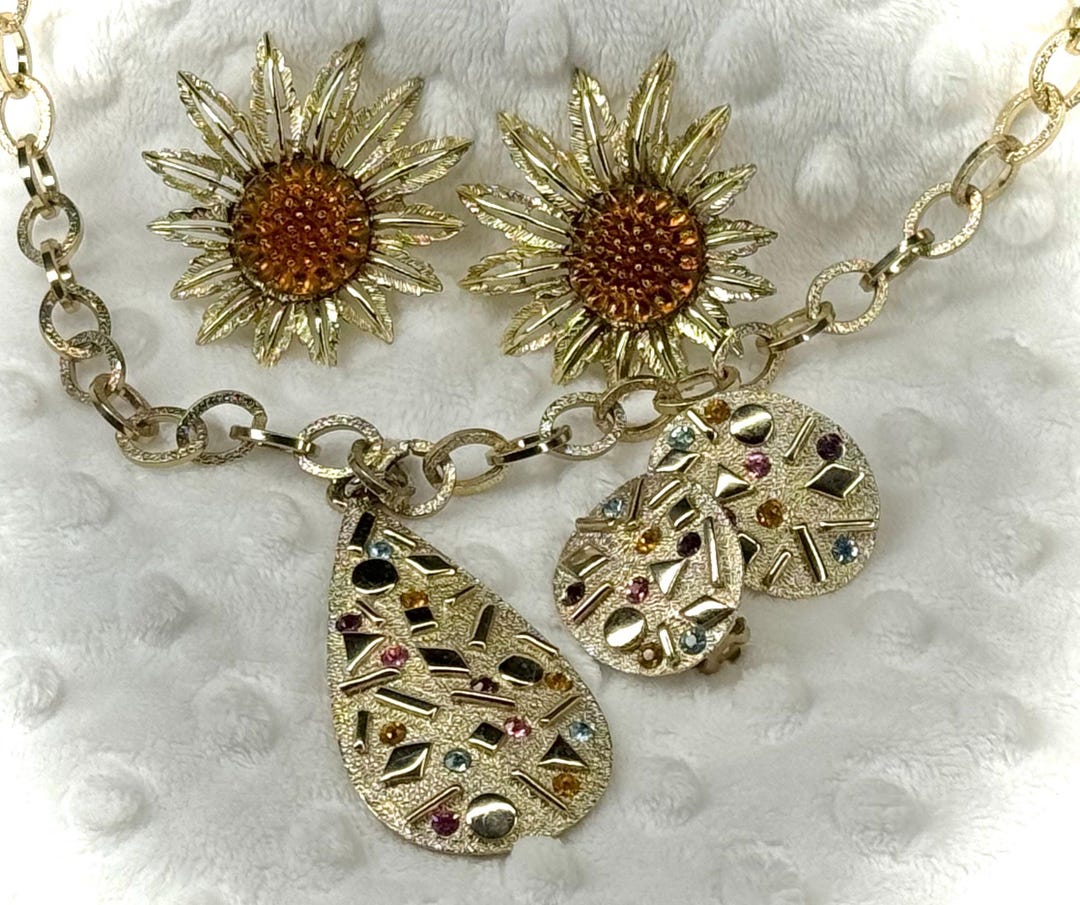 Vintage 1960’s Sarah Coventry Sultana - Etsy