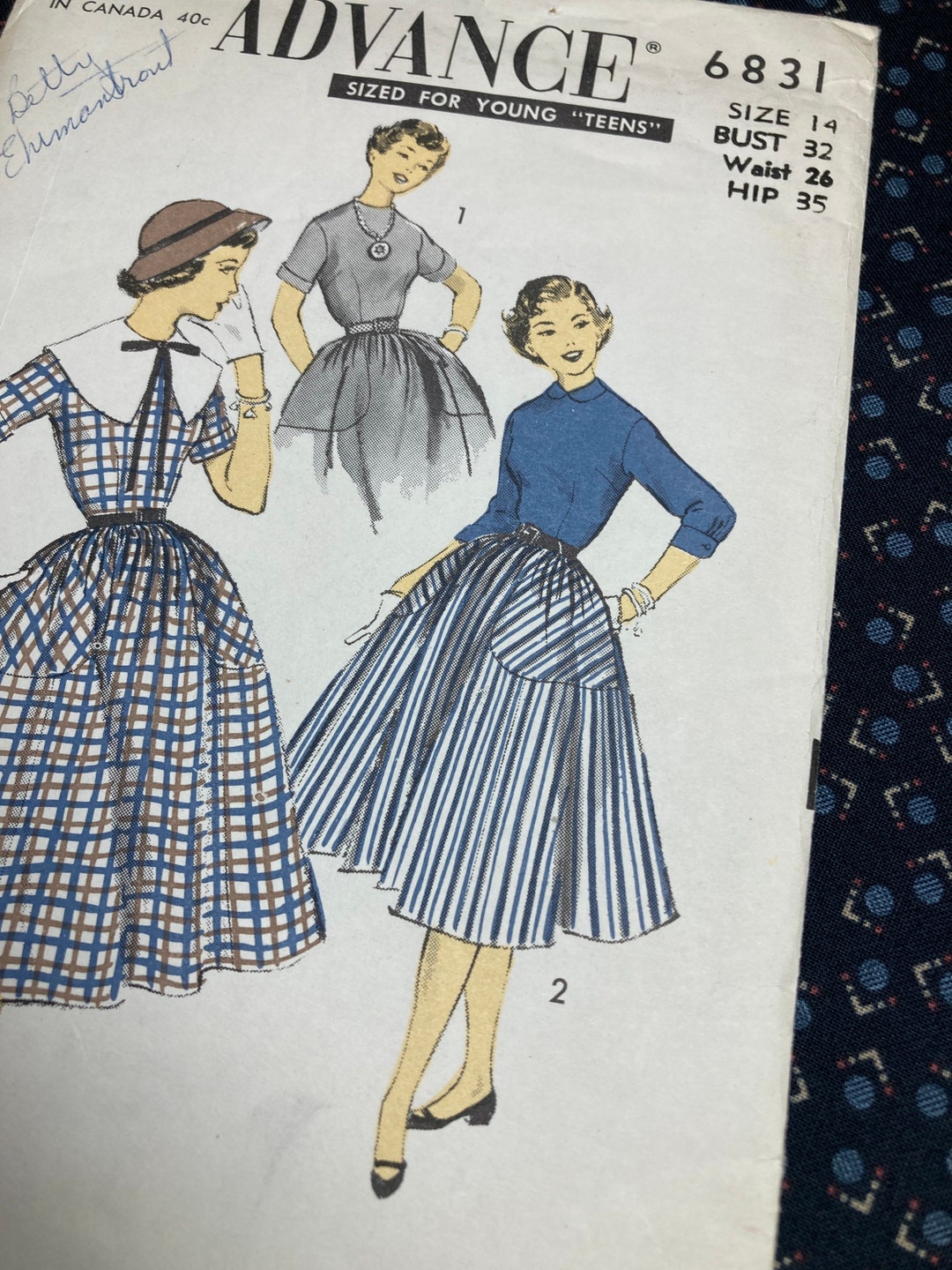 Vintage Advance Dress Pattern 6831 - Etsy