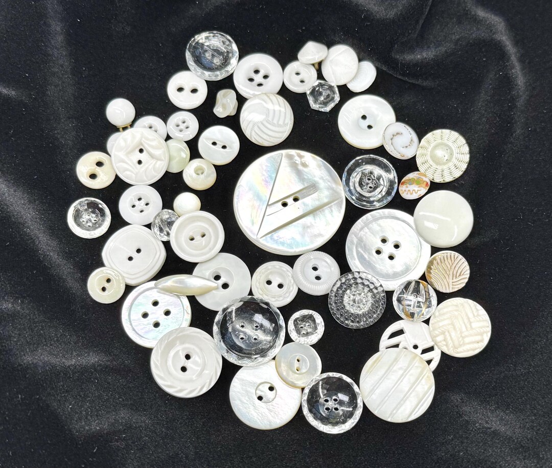 VINTAGE BUTTON ASSORTMENT - Etsy