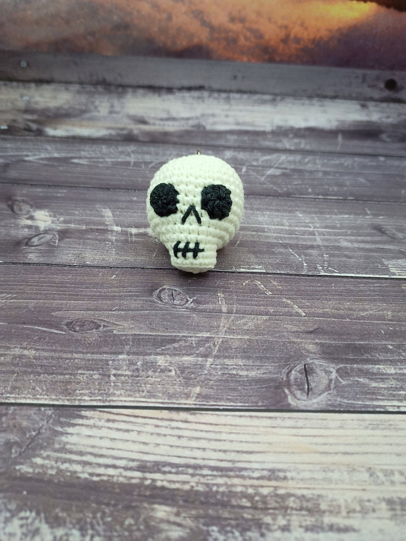 Pattern for Beginner Crochet Skull PDF in English Photo - Etsy