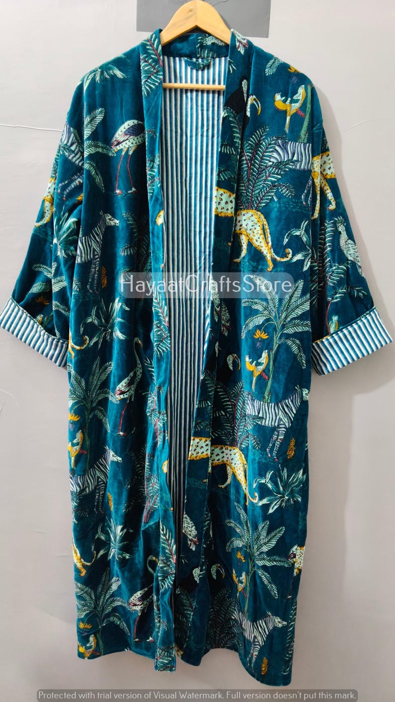 Green Jungle Print Velvet Kimono Robes, Morning Tea Velvet Coat ...