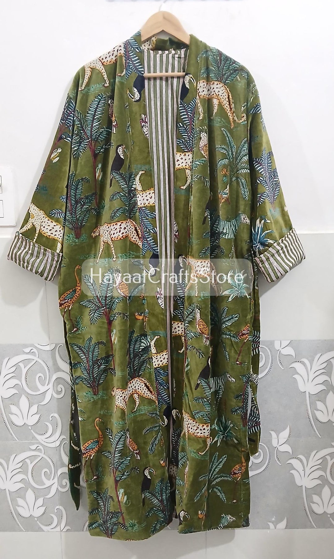 Green Jungle Print Velvet Kimono Robes, Morning Tea Velvet Coat ...