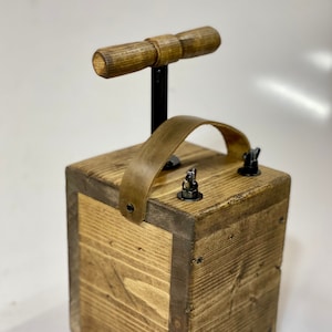 TNT Blasting Machine. Lamp Switch. Dynamite Blaster Gadgets for Men TNT ...