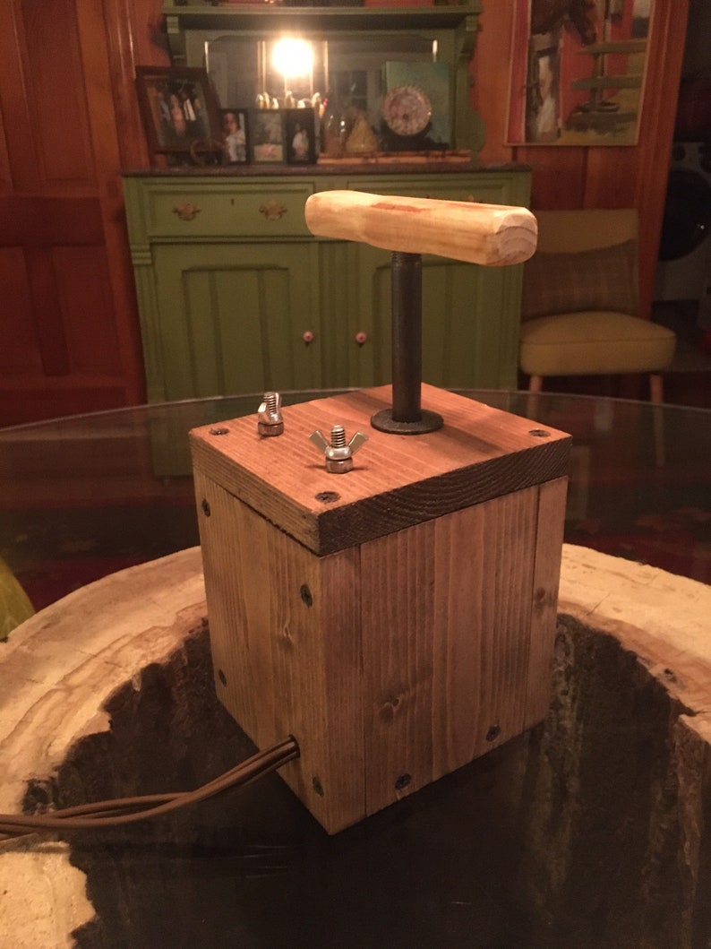 TNT Blasting Machine. Lamp Switch. Dynamite Blaster Gadgets for Men TNT ...