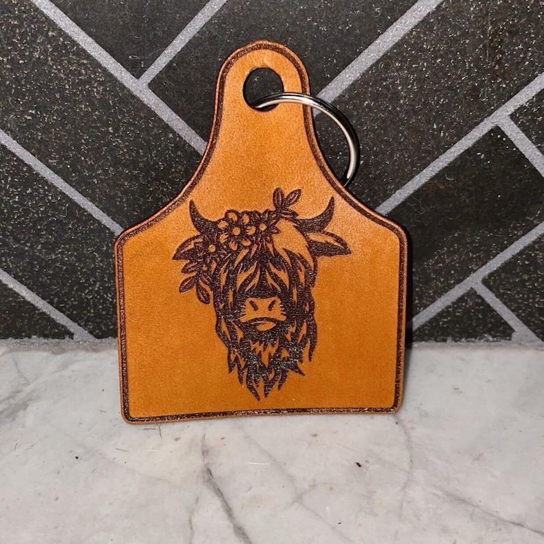 Highland Cow Ear Tag Leather Keychain - Etsy