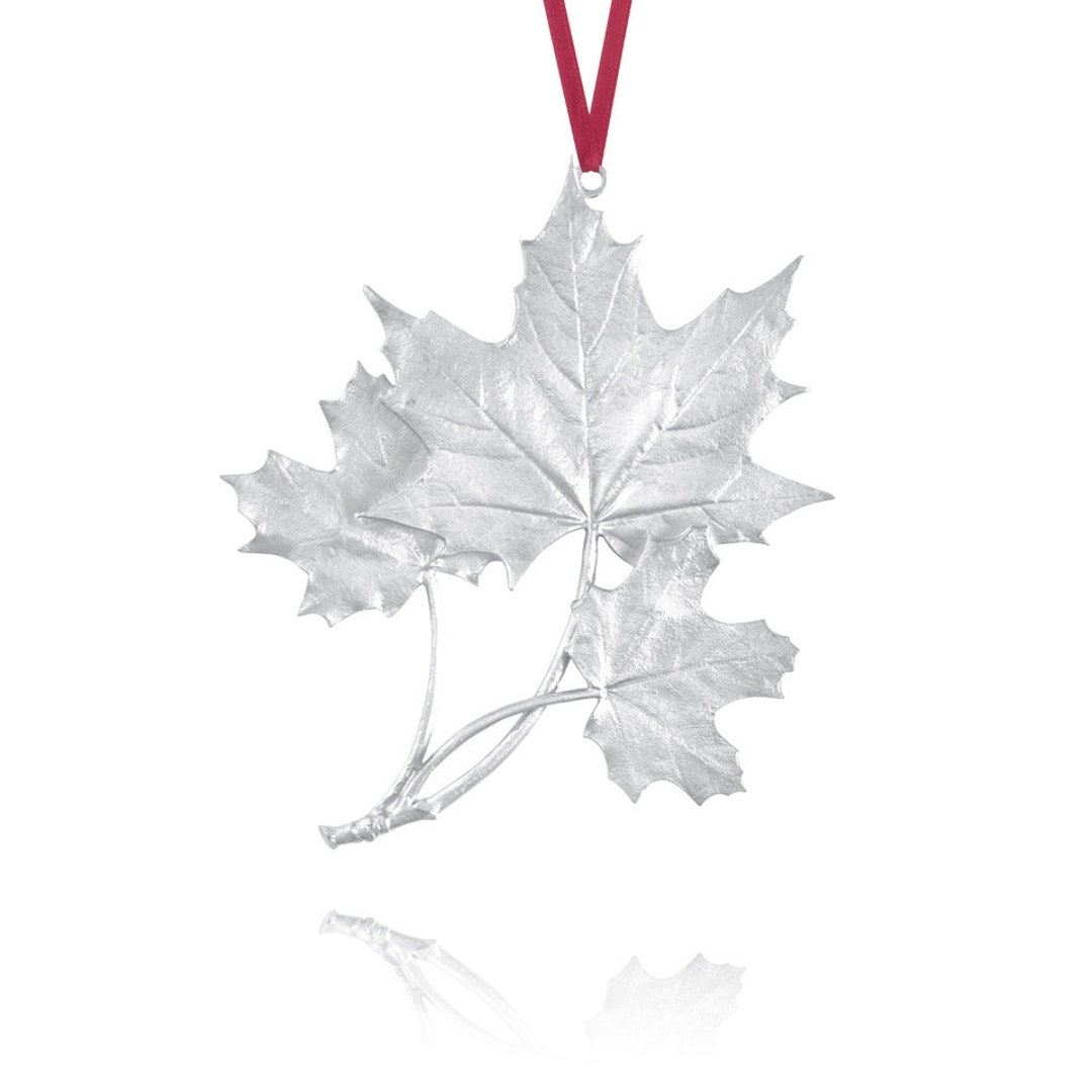 Maple Leaf Collector Ornament 2004 || Pewter Christmas Ornaments ...