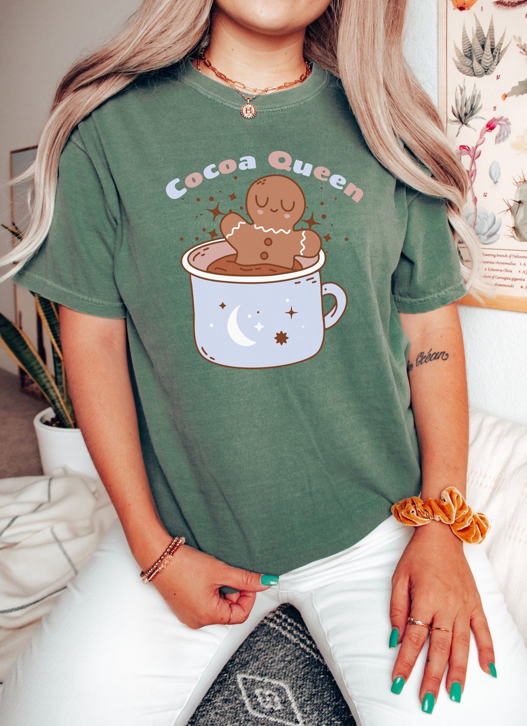 Retro Cocoa Queen Comfort Colors Tee, Retro Christmas Shirt, Vintage ...