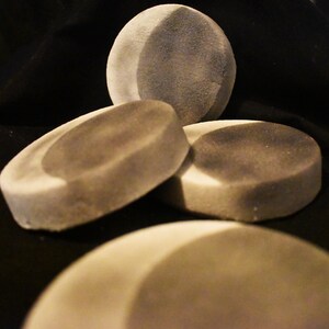 Waning Crescent Moon Bath Bomb - Etsy