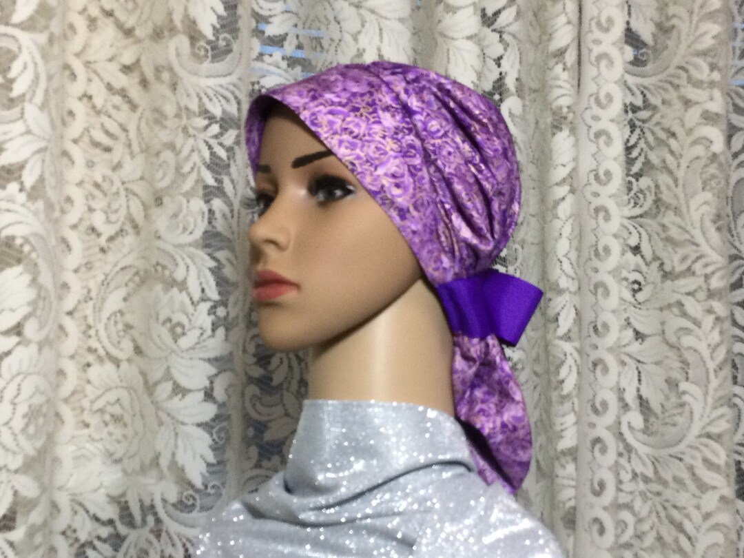Rose Print, Gold Outline, Light Purple Background Cotton Elastic Nurse ...