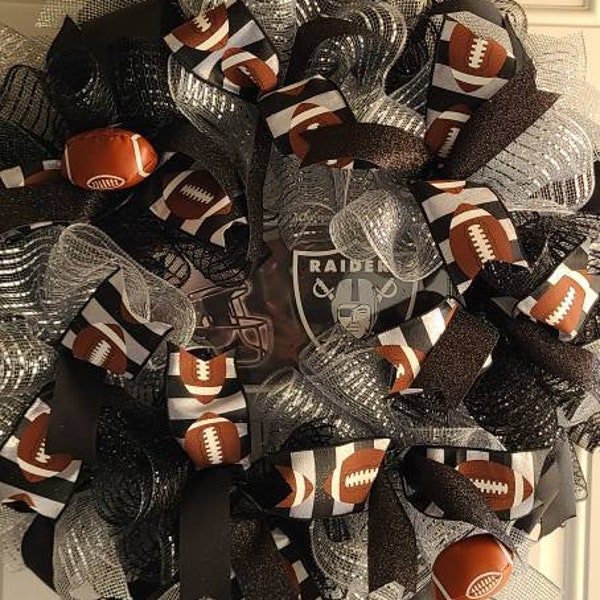 Raiders Wreath - Etsy