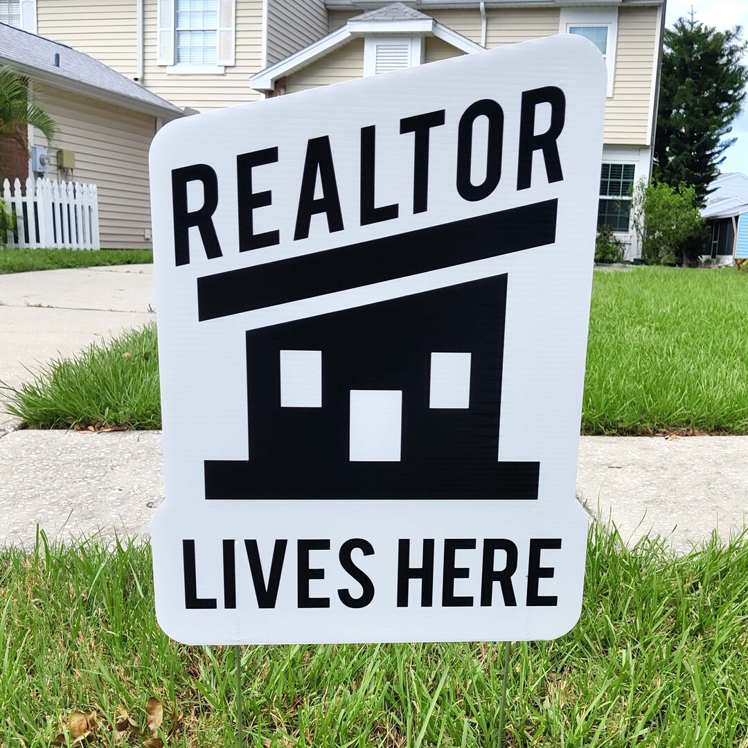 Realtor Lives Here Sign, Neighborhood Realtor Yard Sign, Modern Realtor ...