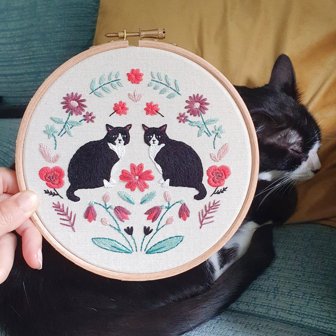 PDF Tuxedo Cat Embroidery Pattern, Kitty Embroidery Pattern, Embroidery ...
