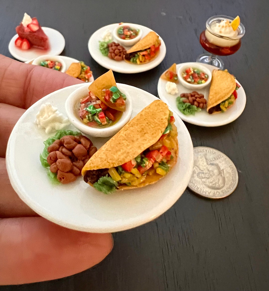 Miniature Taco for 12 Inch Blythe Dolls or 15 Inch Dolls. 1:6 Scale ...