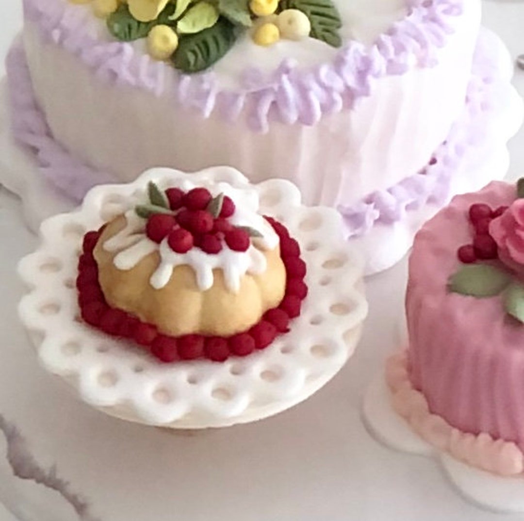 Miniature Cakes for Dolls and Dollhouses, Tiny Bundt Cake for Dolls ...