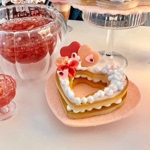 Miniature Heart Cakes for 1:6 Scale Dolls. 12 Inch Blythe Doll ...