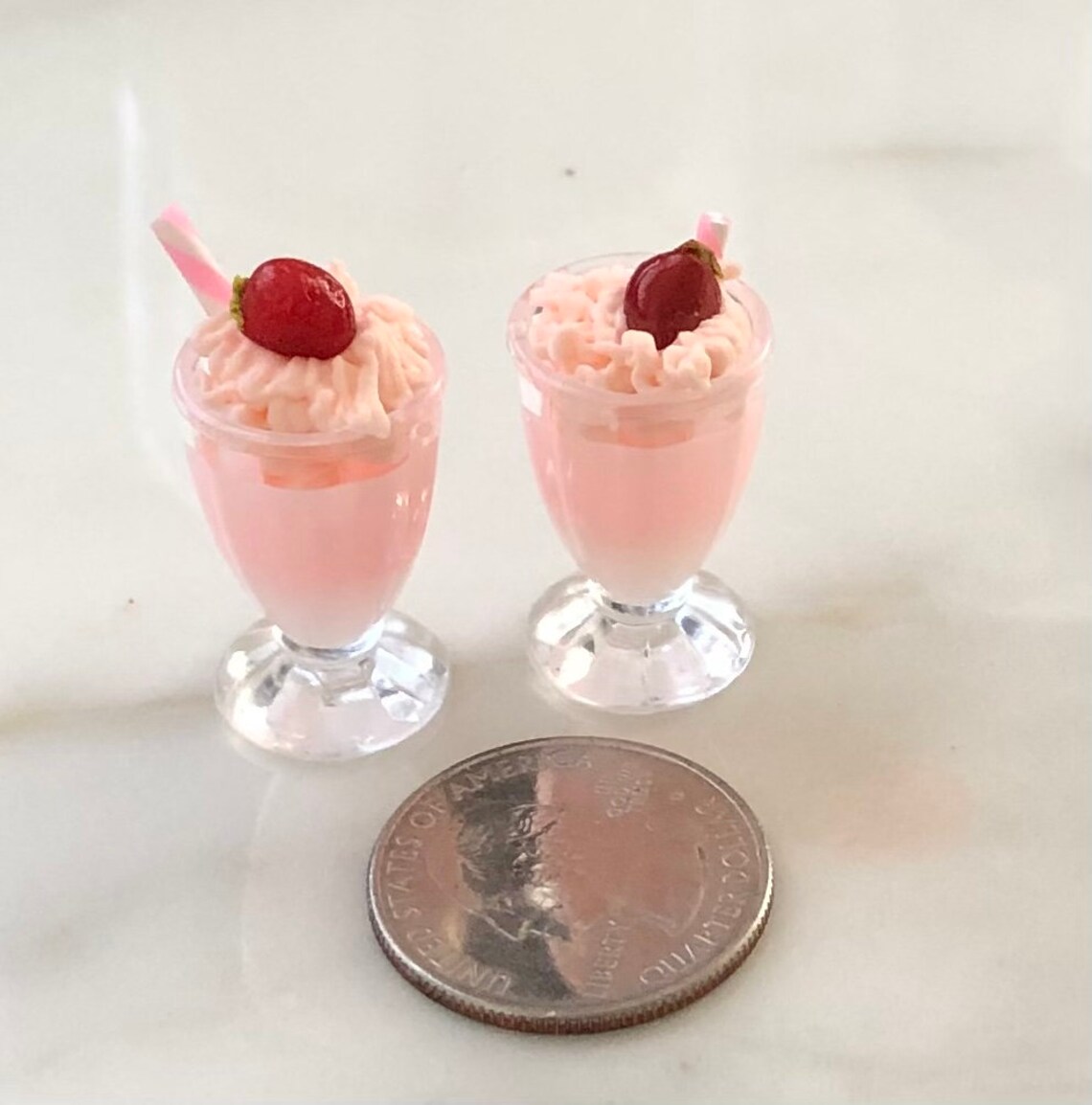 1:8 Scale Miniature Milkshakes for Dolls and Dollhouses. Miniature Fake ...