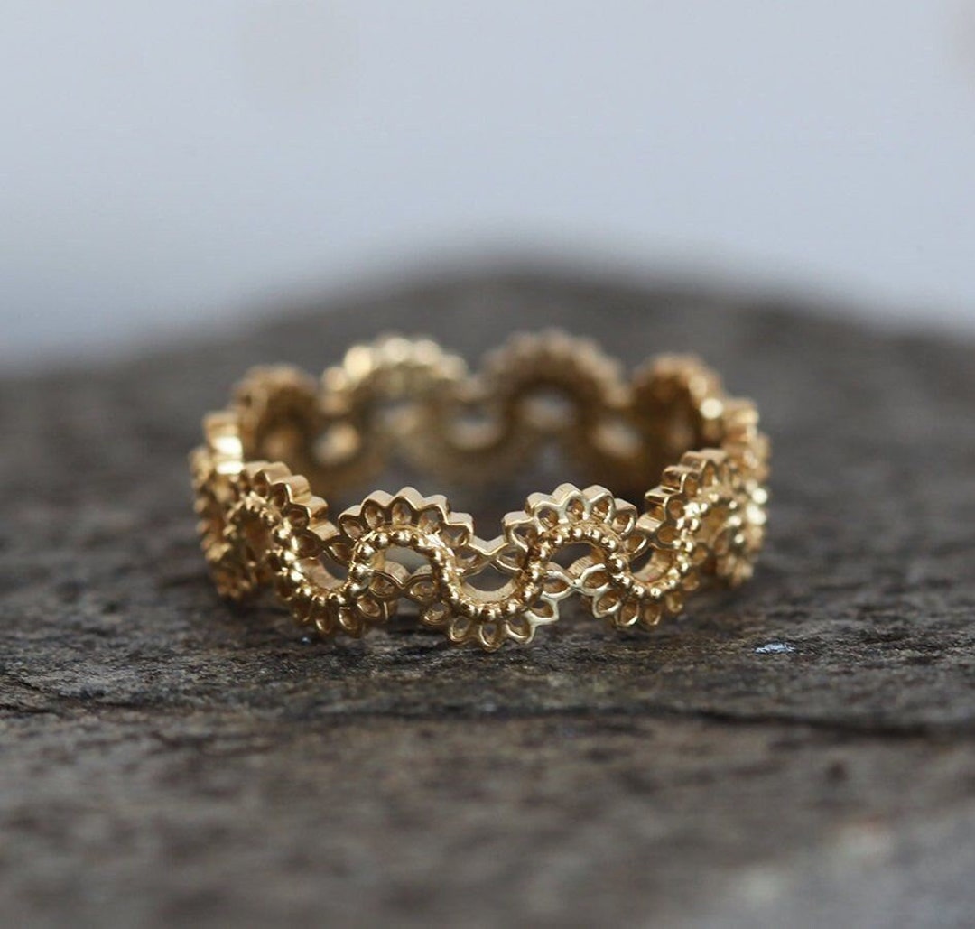 Gold Lace Wedding Band, Vintage Style Wedding Bands Women, Lace Gold ...