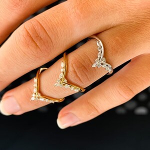 Curved Wedding Bands Women, V Shaped Ring, Chevron Stacking Ring ...