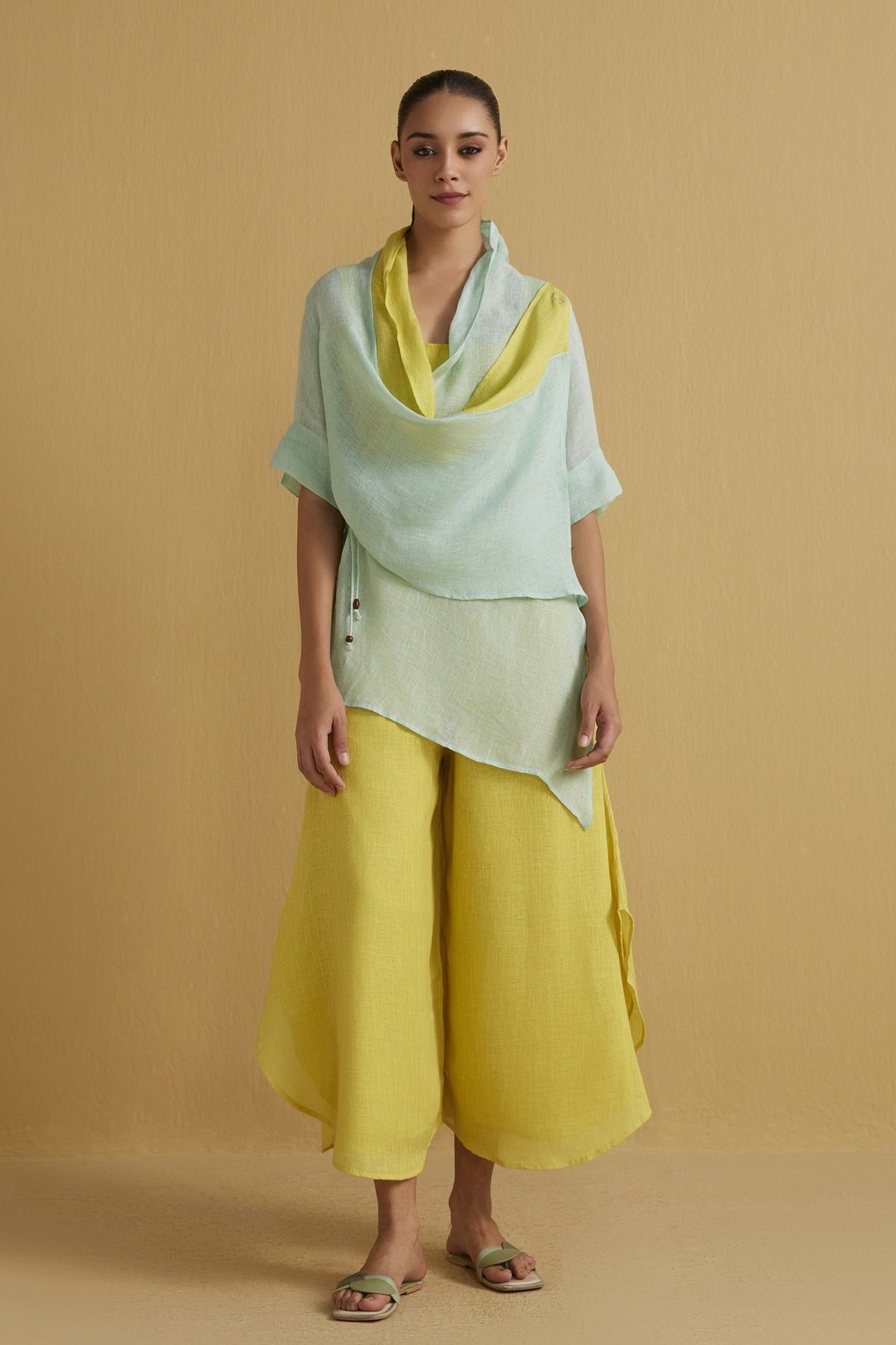 The Raahat Cape - Etsy