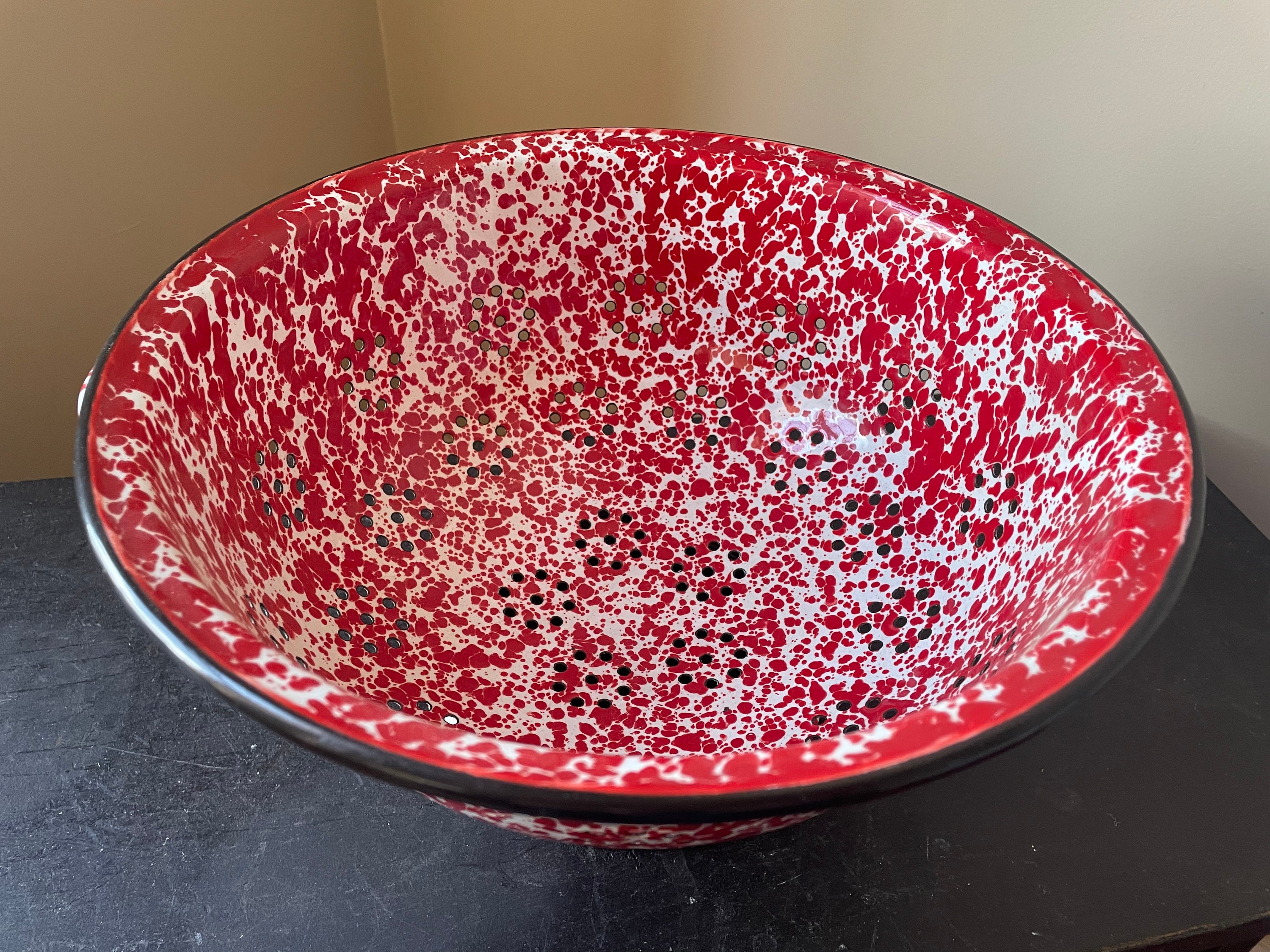 Large 1950's French Red & White With Black Rim Splatterware Speckled ...
