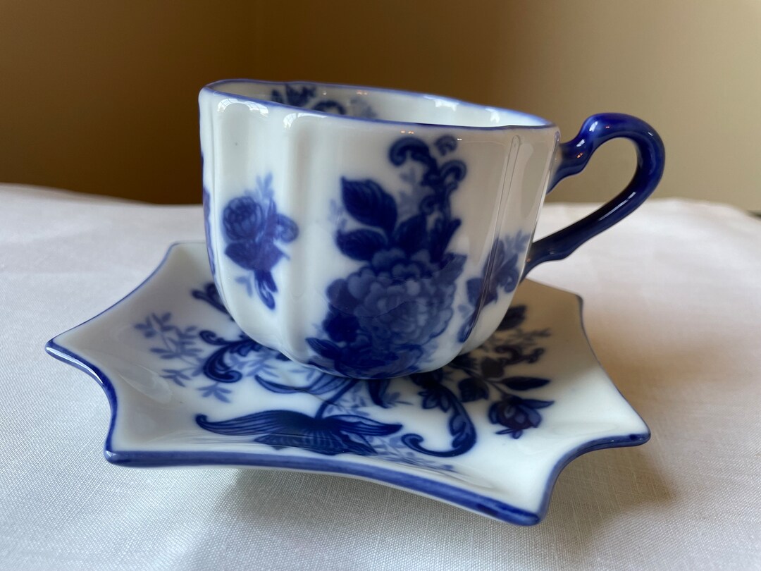 Blue and White Flow Teacup With Floral Design Dainty Chinoiserie ...
