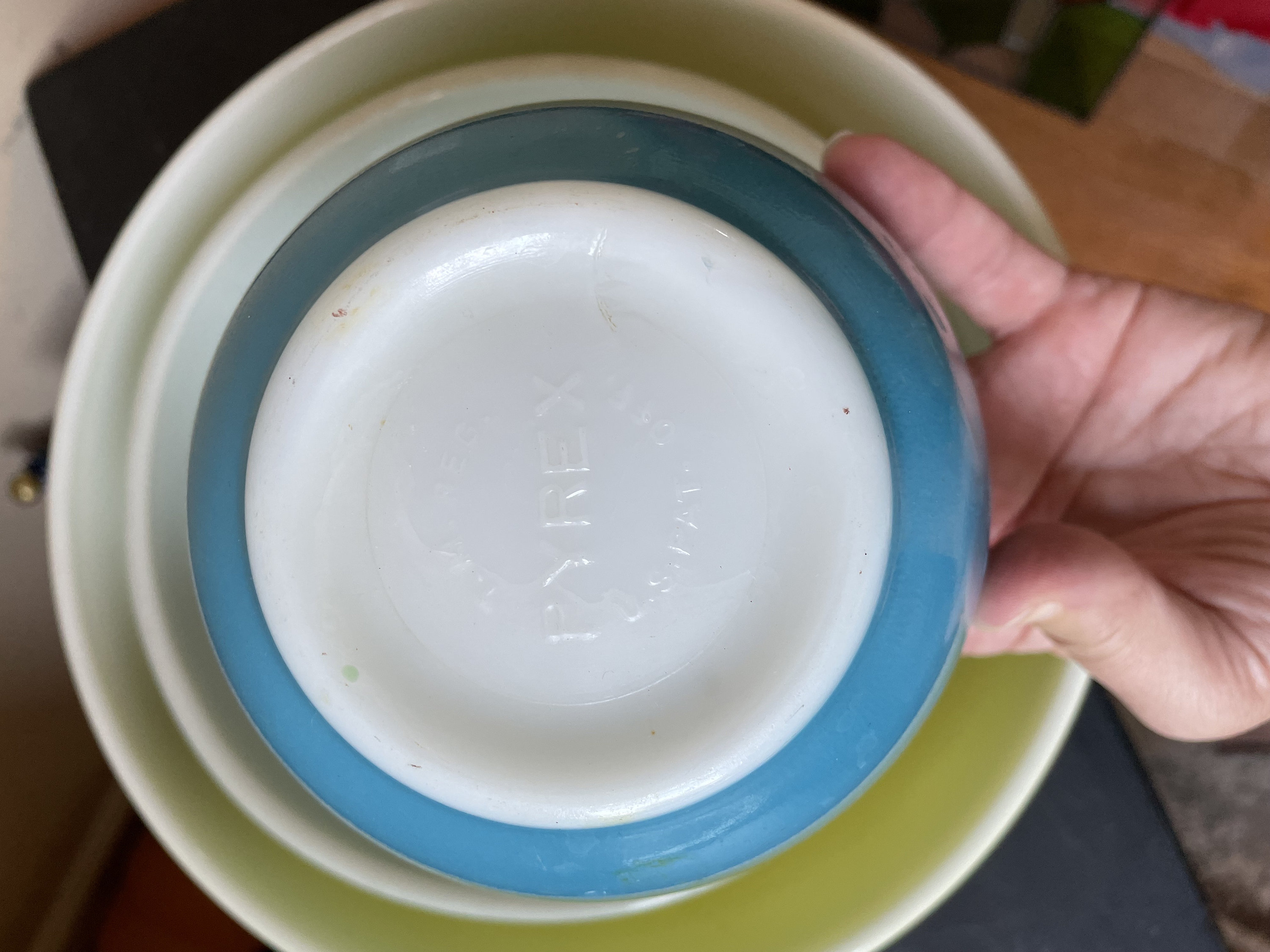 Vintage Pyrex Primary Color Nesting Mixing Bowls Set of 3 Yellow Green ...