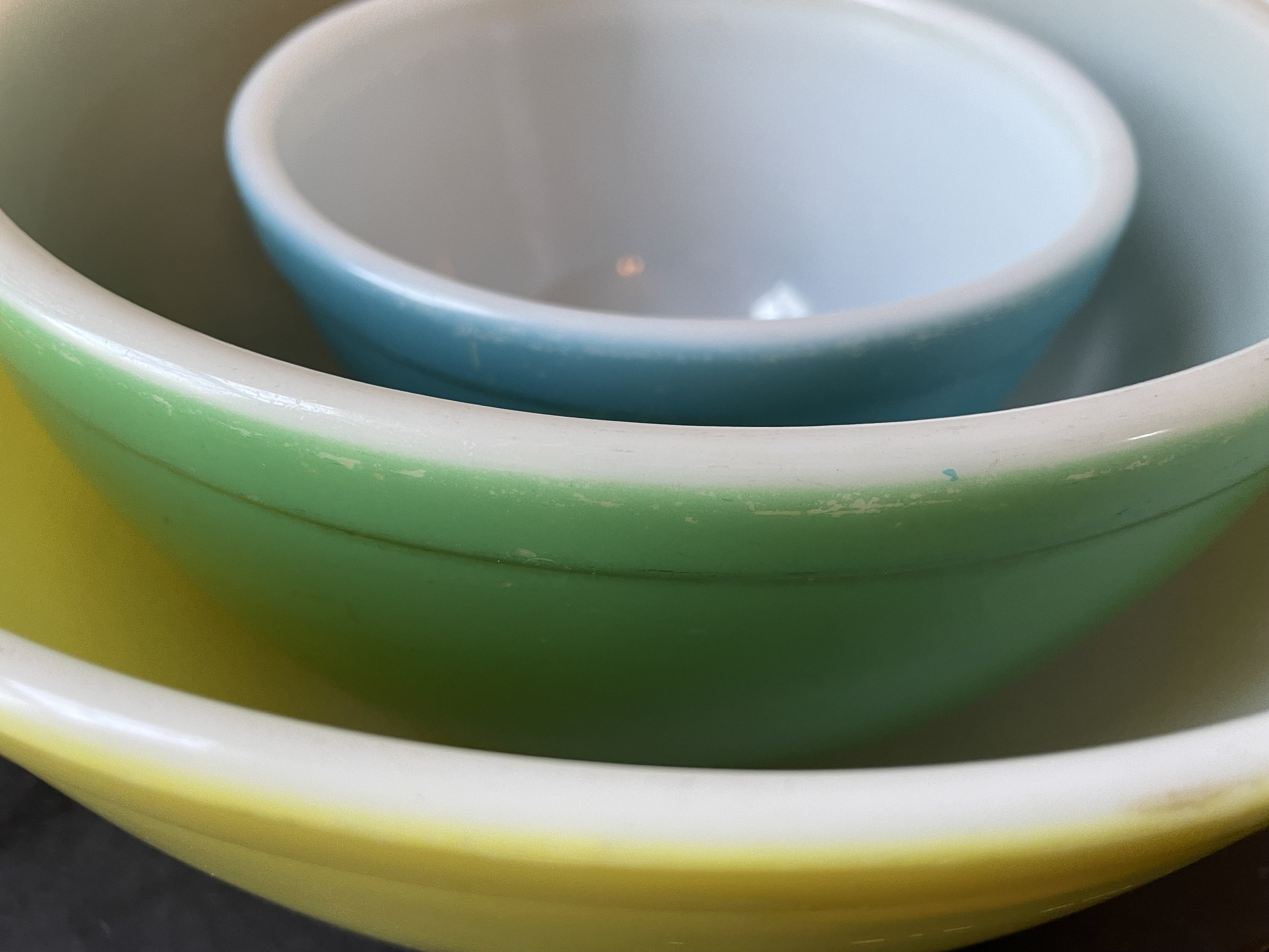 Vintage Pyrex Primary Color Nesting Mixing Bowls Set of 3 Yellow Green ...