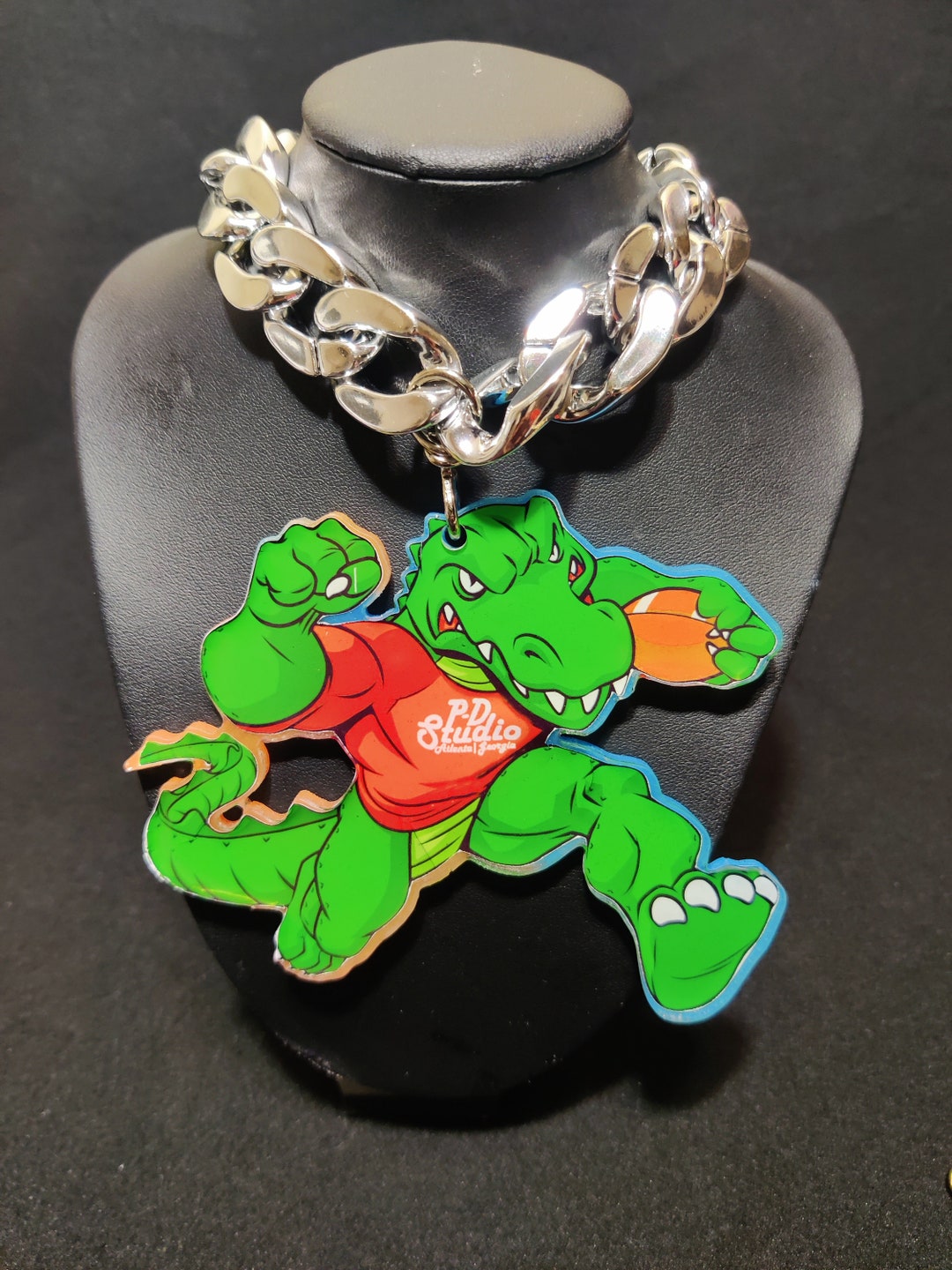 Custom Shape Turnover Chunky Chain Spirit 6in Medallion W/bling Chain ...