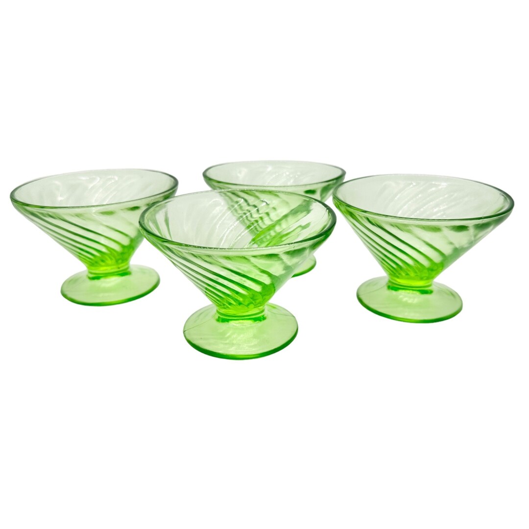 Set of 4 Vintage Emerald Green Dessert Dishes 4 Inch Glass EUC - Etsy