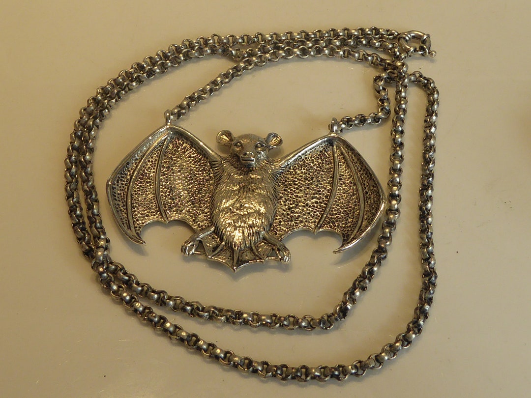 Large Gothic Silver Plated Bat Necklace - Etsy